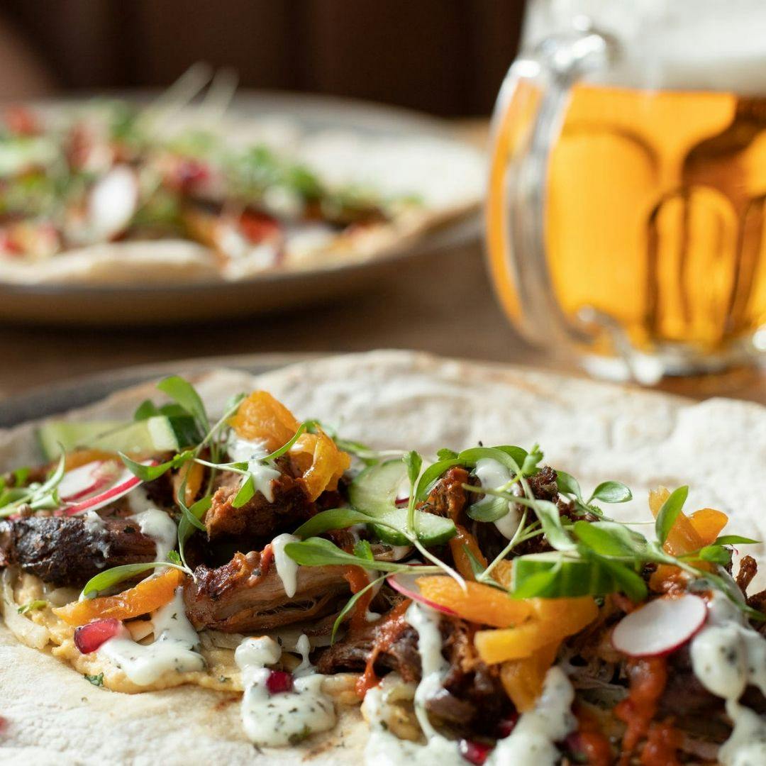 ALBERT'S ALPINE COOK HAUS - Alberts Schenke