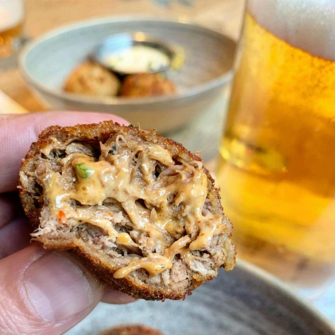 ALBERT'S ALPINE COOK HAUS - Alberts Schenke